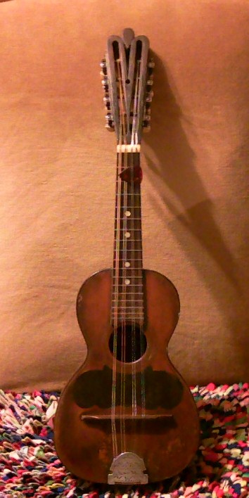 The Ukulele Hall of Fame Museum - Vintage Ukulele Q & A